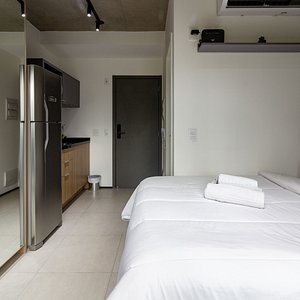 Apto studio completo ao lado do metrô Paraíso